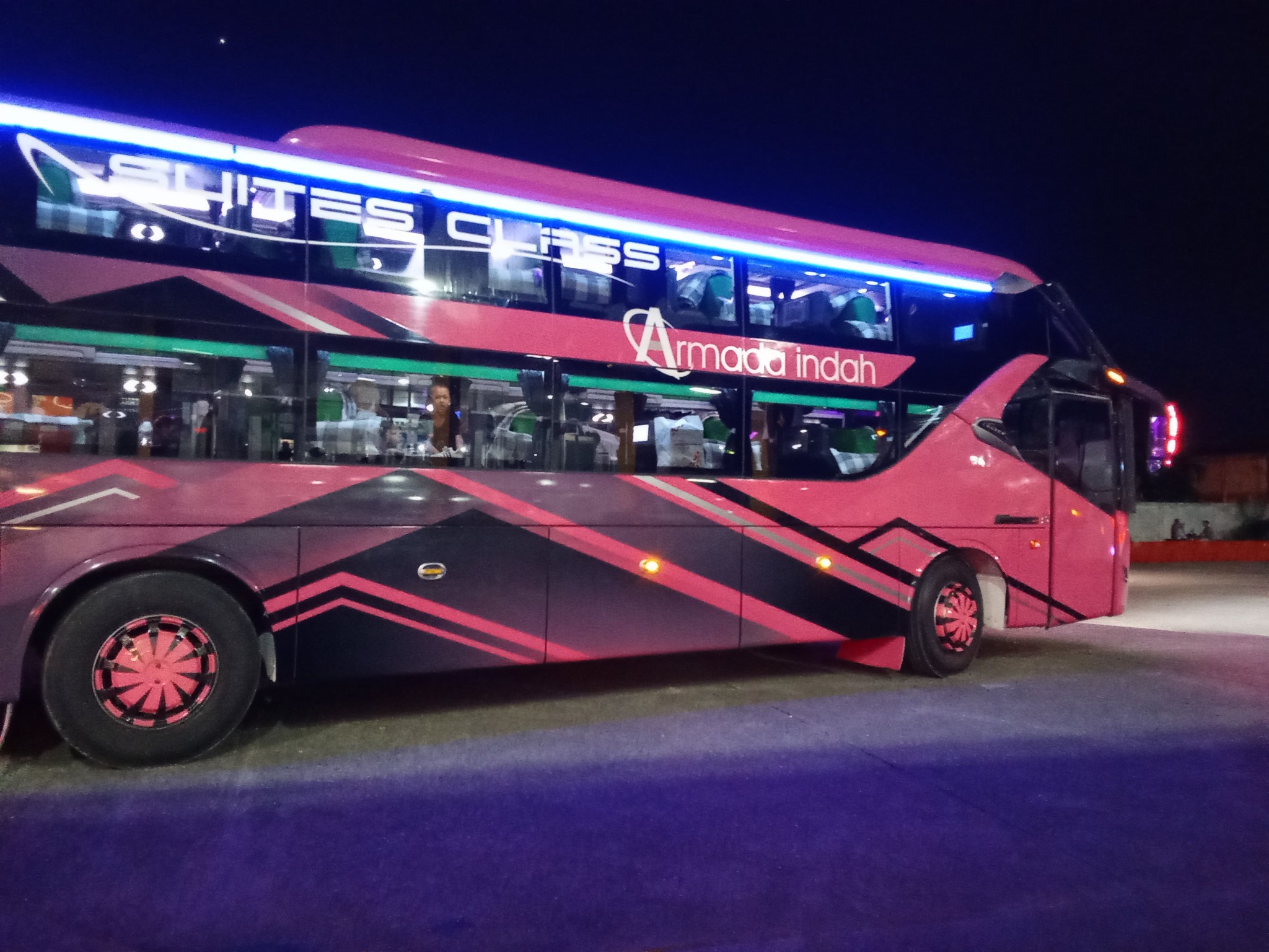 Armada Indah Sumatra Bus